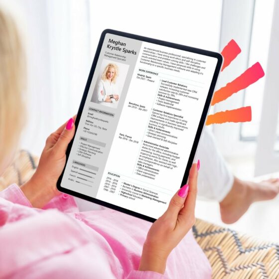 How to Put Freelance Work on a Resume (With Examples)