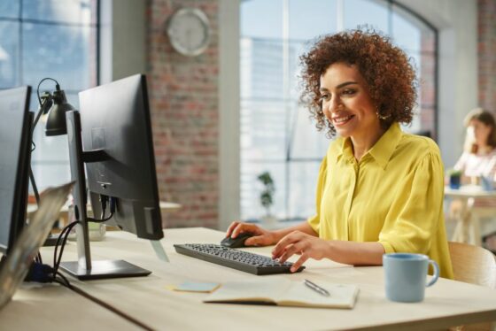 How to Extend a Job Offer (With Template)